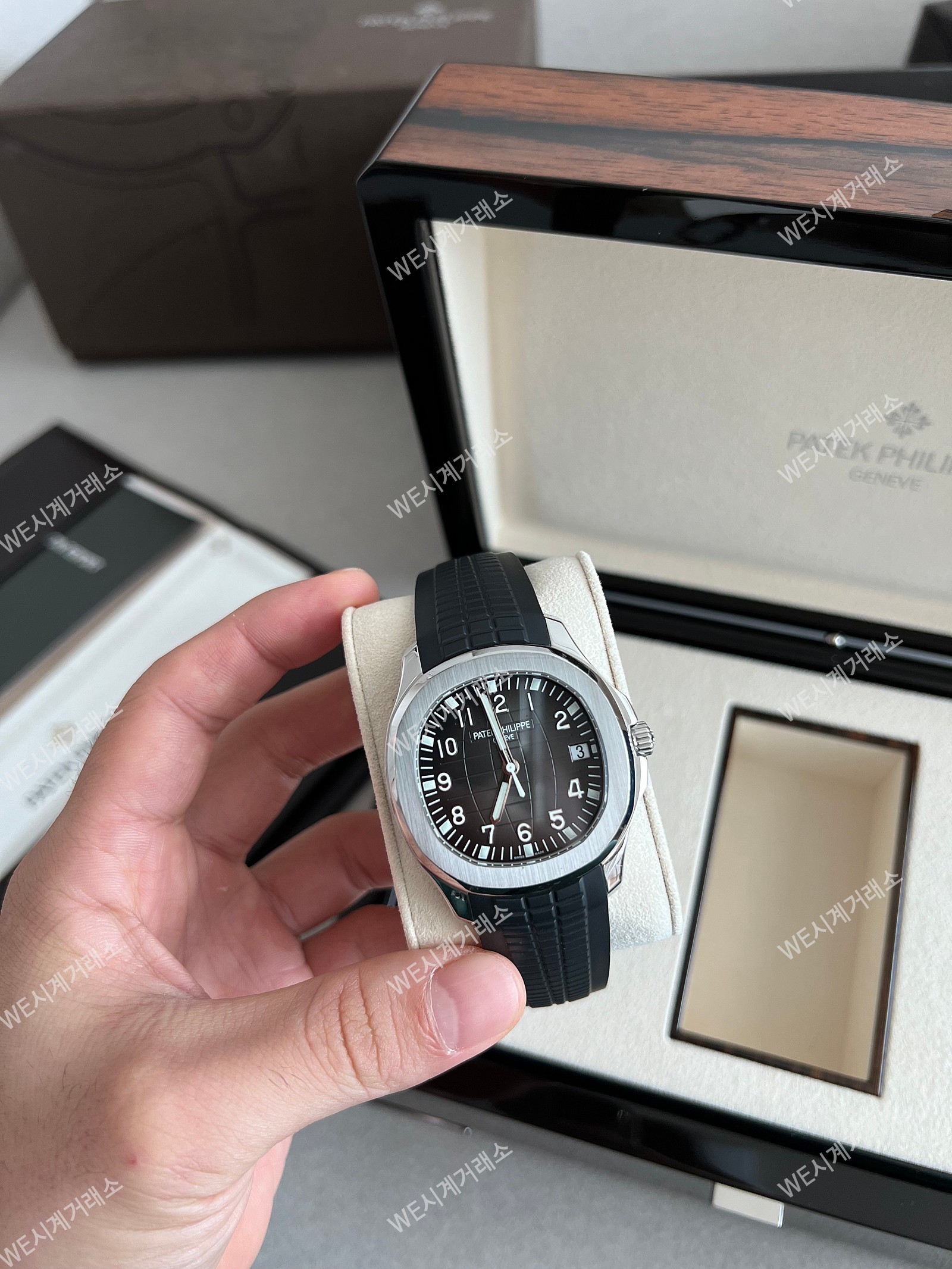 시계거래소 공식사이트 - 가격인하 파텍필립 아쿠아넛a 판매합니다 : 70,000,000원