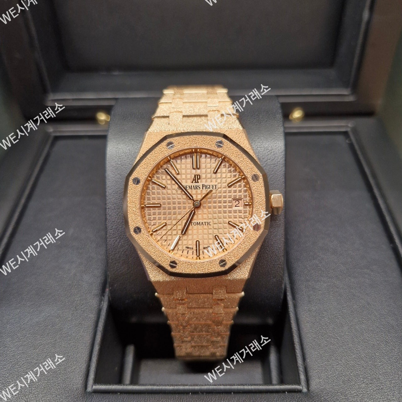 시계거래소 공식사이트 - 오데마피게 로얄오크 프로스티드골드 15454OR : 70,000,000원